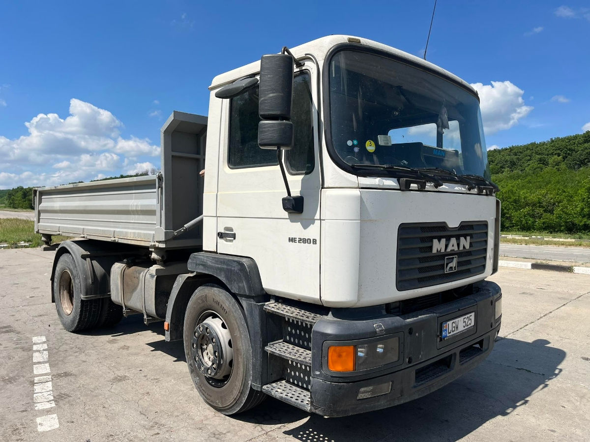 Man ME280