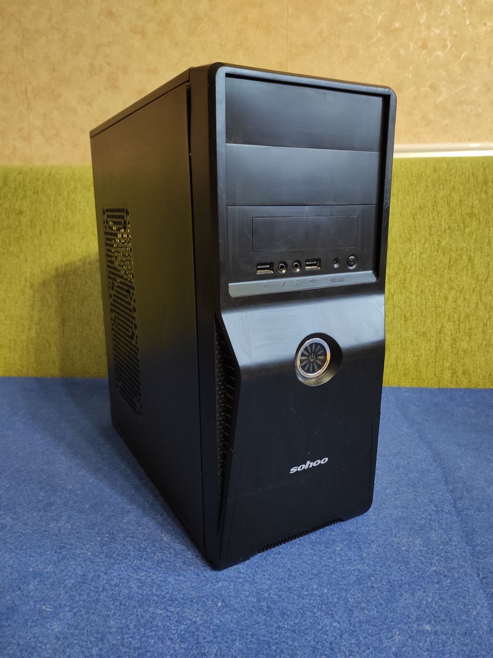 PC Intel - 1000 lei, PC HP - 1400 lei