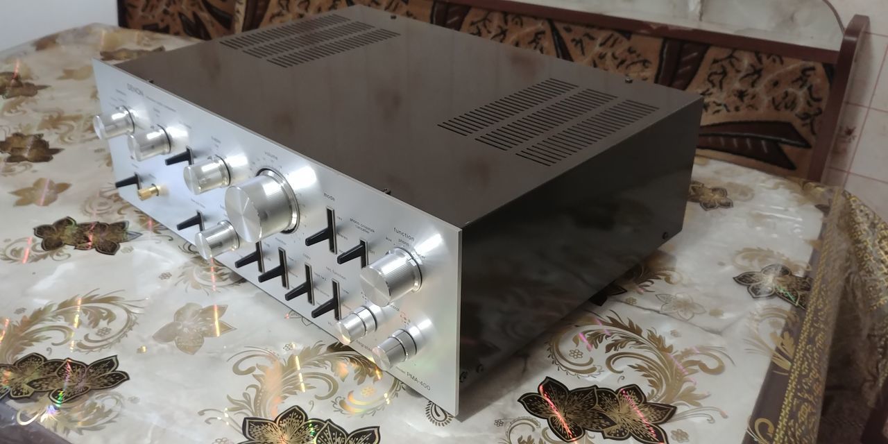 Усилитель Denon HI-FI stereo amplifier