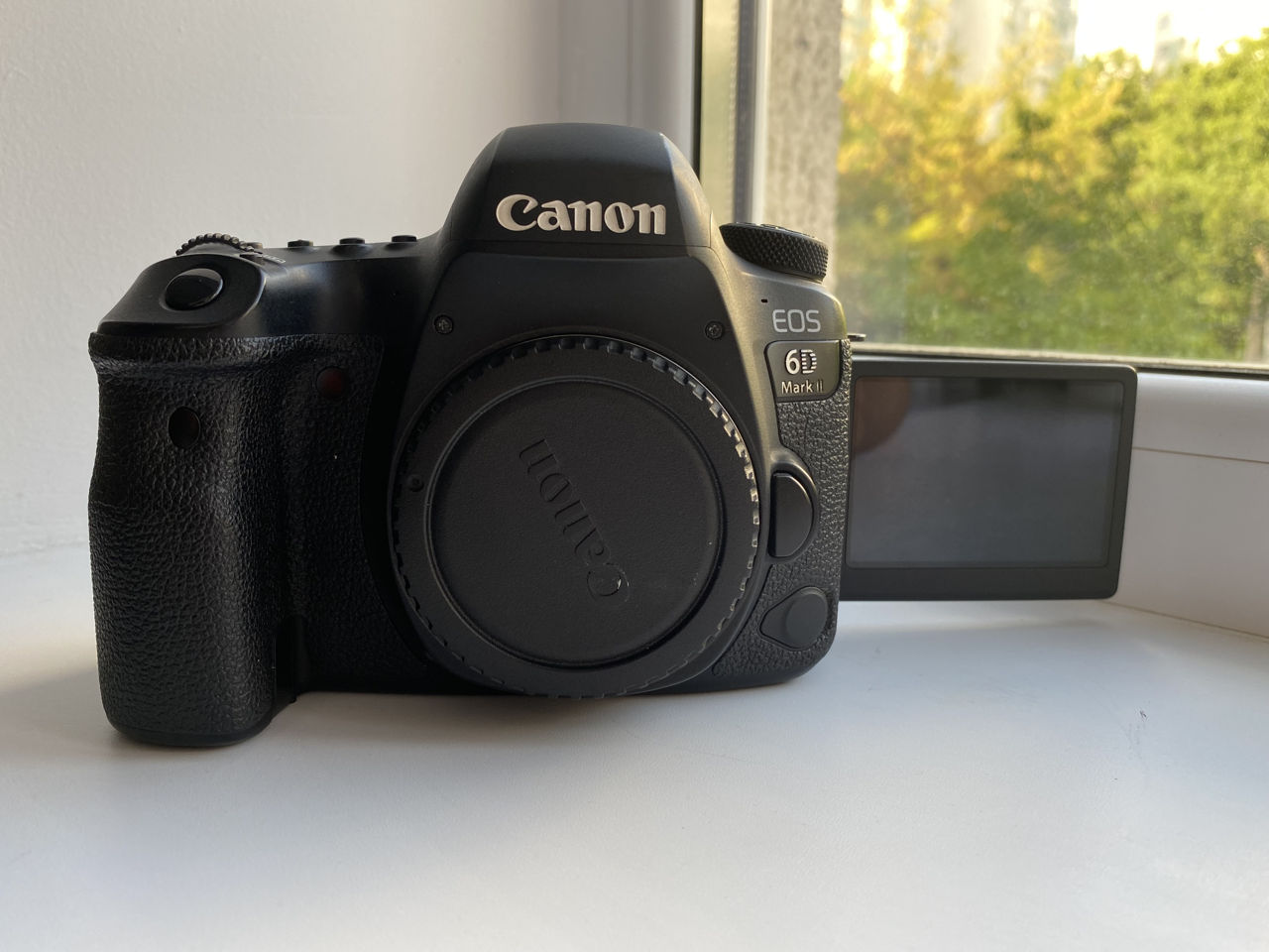 Canon 6D Mark 2