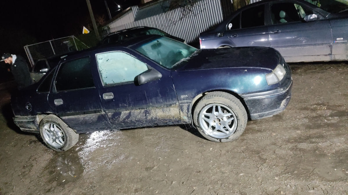 Opel Vectra an. 1995 cu rulaj 258032 km, Benzină, 1600