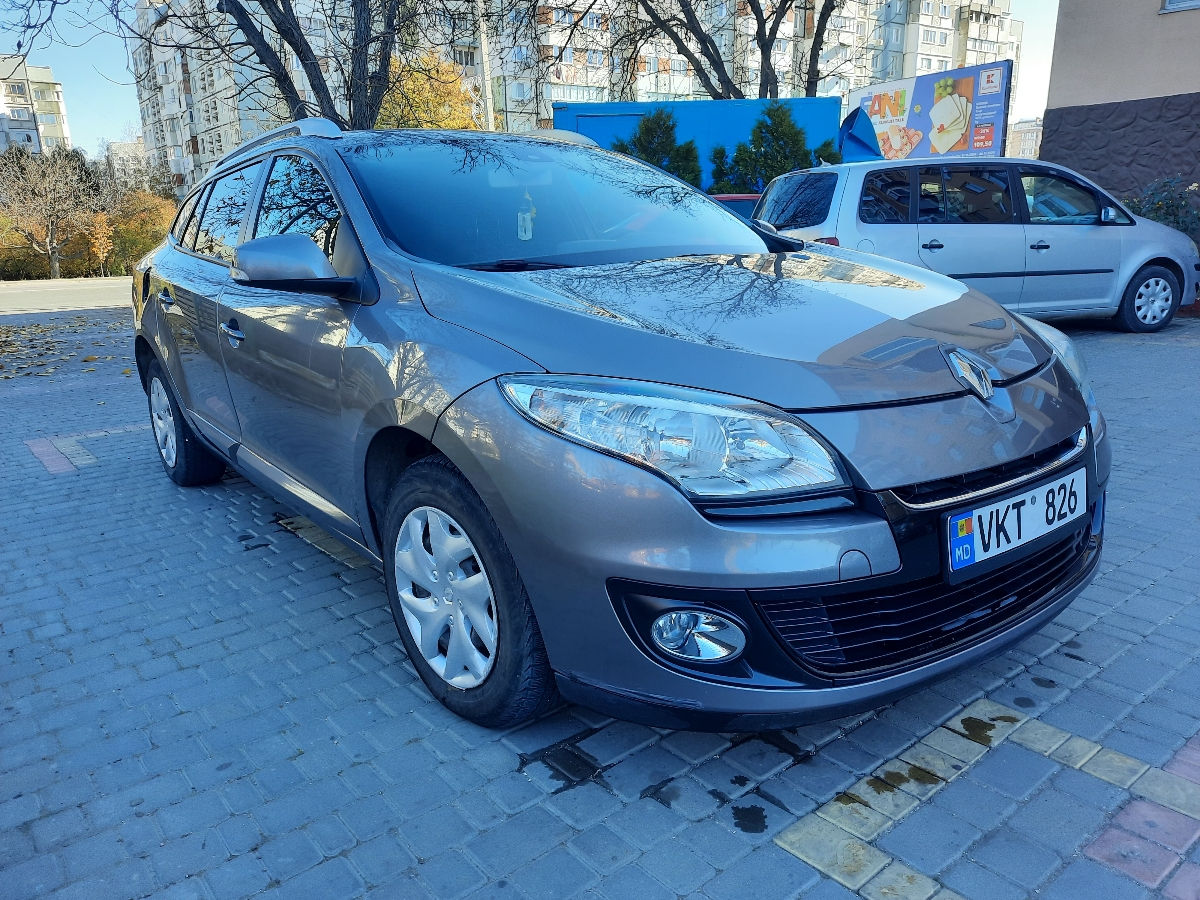 Renault Megane 2012 г. с пробегом 218000 км, Дизель, 5530