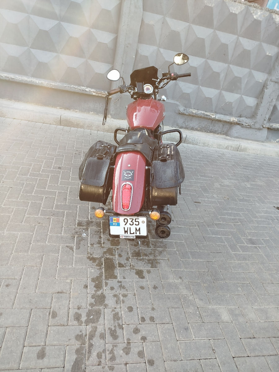 Indian Motorcycle scout sixty 1200c an. 2017 cu rulaj 12000 km, 8000