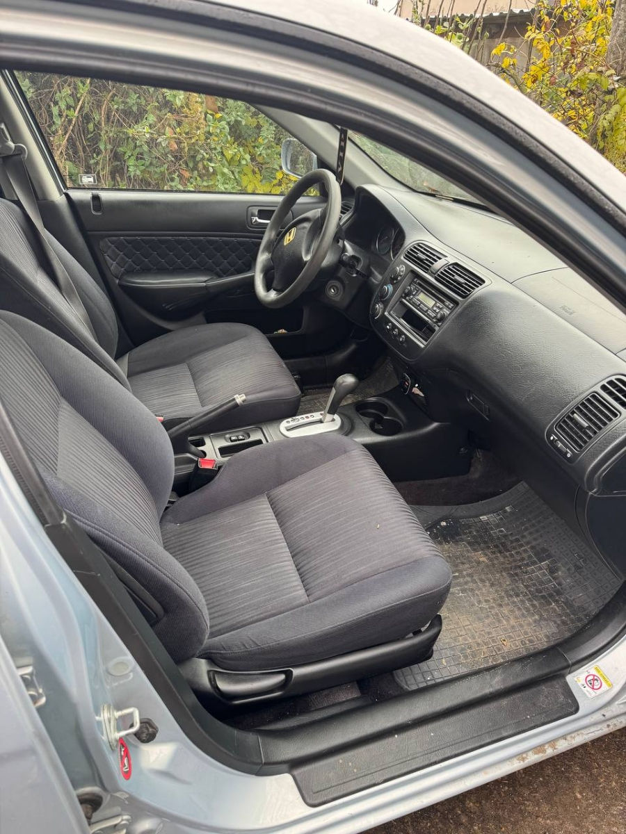 Honda Civic an. 2005 cu rulaj 290000 km, Gaz / Benzină (propan), 3445