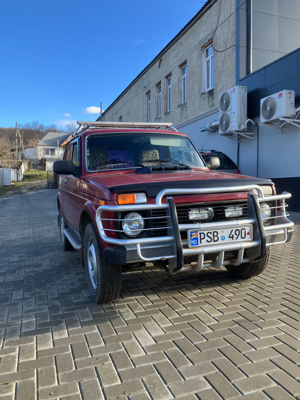Lada / ВАЗ 2121 (4x4) an. 2009 cu rulaj 83000 km, Gaz / Benzină (propan), 3900