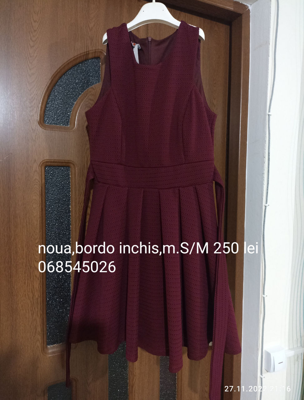 Rochie noua S/M bordo inchis