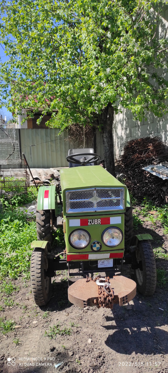 Se vinde mini tractor anul 2016