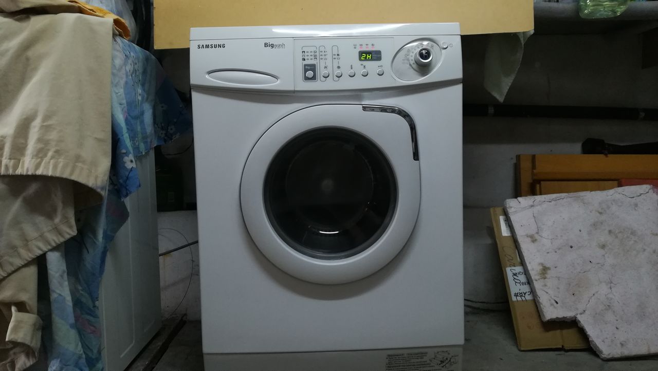 VÂND SAMSUNG 4 . 5 кг LUCREAZA BINE RUL MENTI NOI