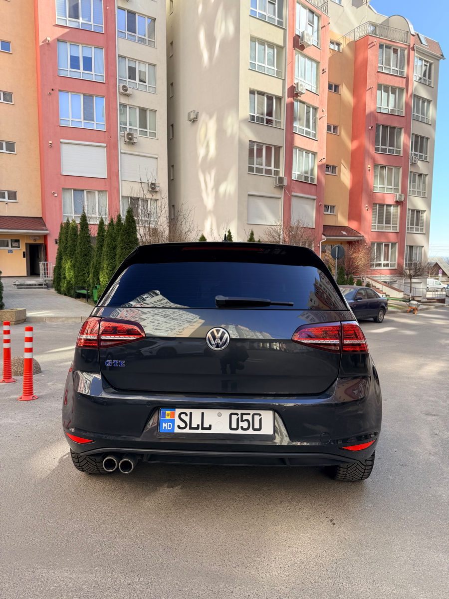 Volkswagen Golf an. 2015 cu rulaj 238000 km, Plug-in Hybrid (benzină ...