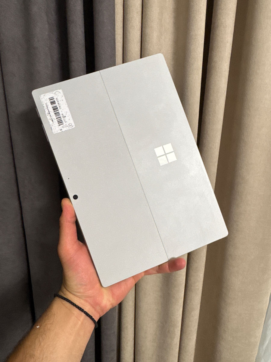 Microsoft Surface Pro 7 Platinum 8/256Gb Ca Nou!