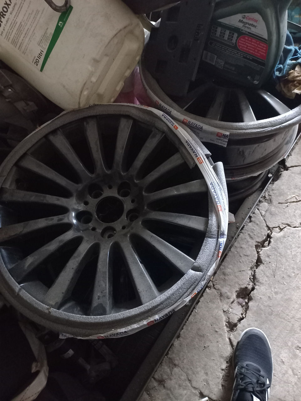 R 19 5/120 vind sau cumpar un disc 8j sau 9/5j trei discuri is 8j si unu 9/5j