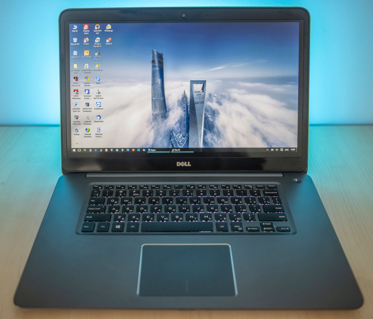 Dell Inspiron 7548 I7 5500U, 16GB, SSD 256, 15' FullHD IPS