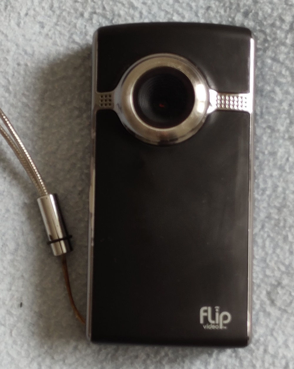 se vinde Flip video ultra HD camera