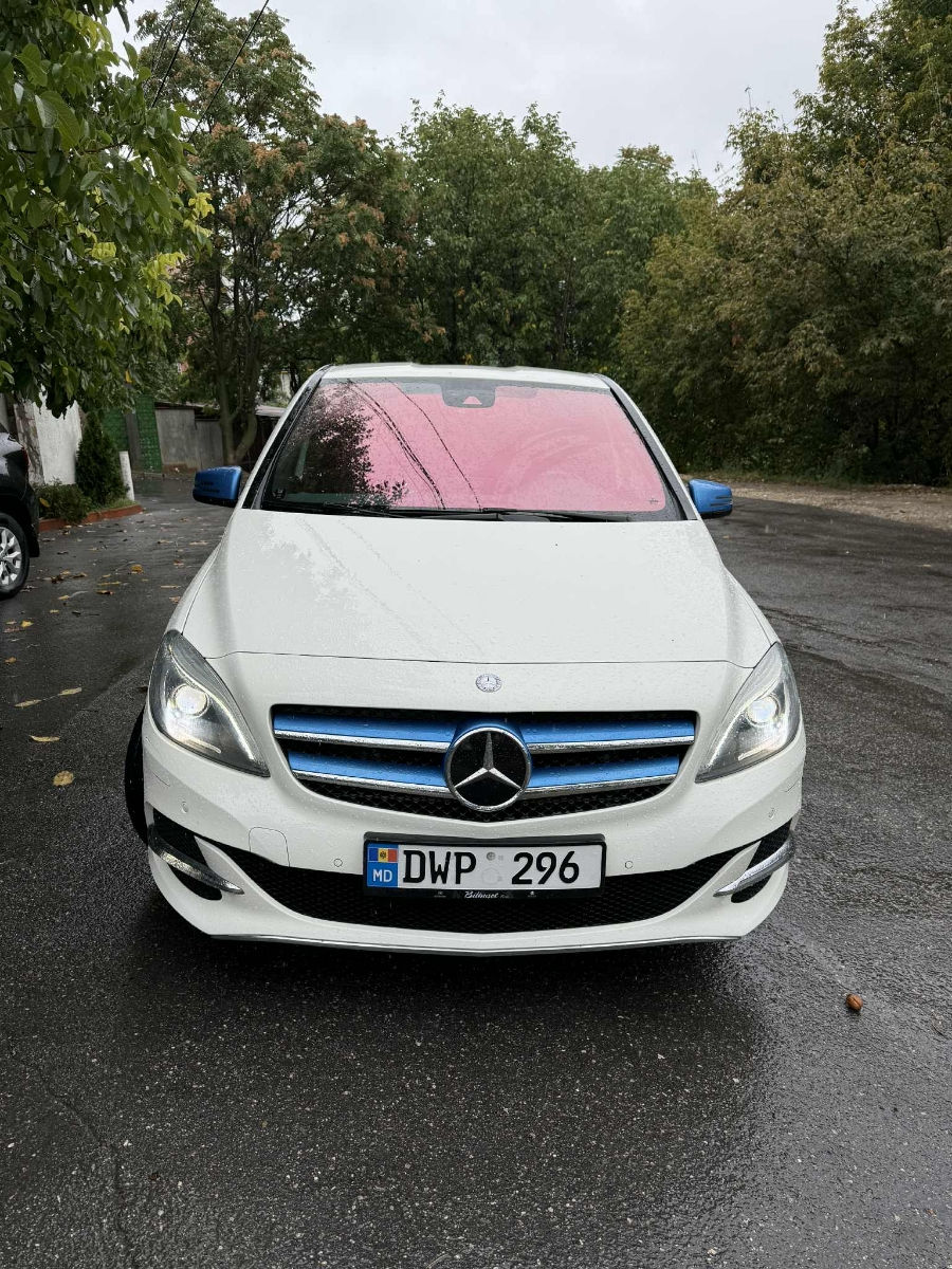 Mercedes B-Class an. 2015 cu rulaj 125000 km, Electricitate, 8900