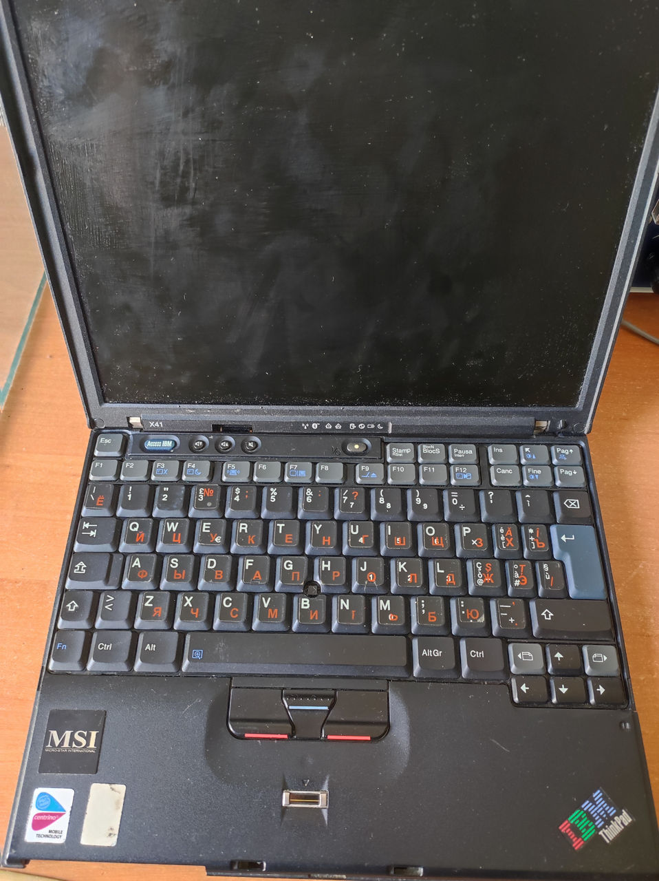 Vand Thinkpad si Asus