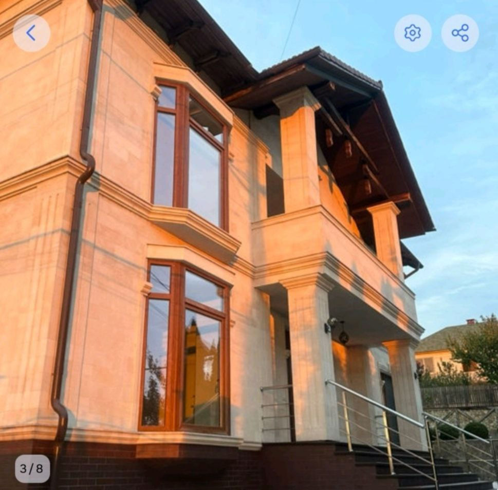 Casa 2 nivele , 312 mp +7 ari de teren , Bubuieci str. Salcimilor , cu ...