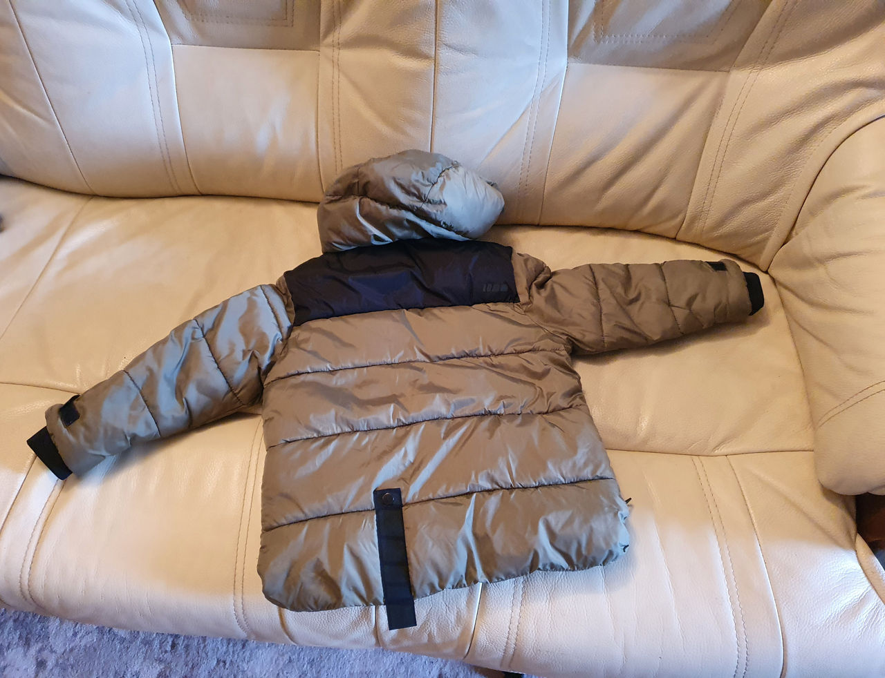 Geaca Zara m.116 (5-6 ani)