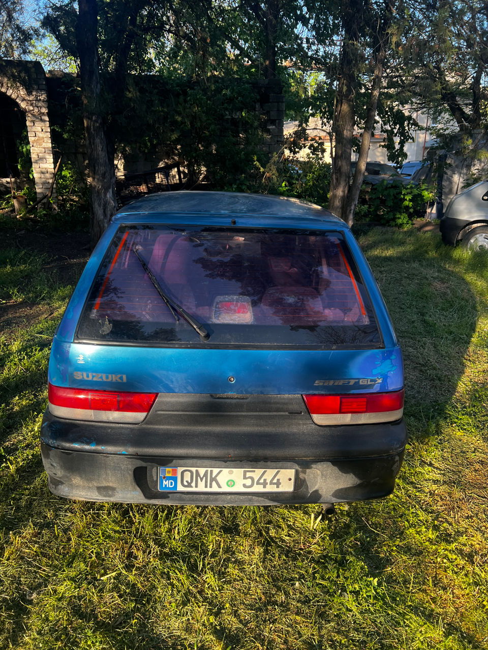 Suzuki Swift an. 2000 cu rulaj 300000 km, Benzină, 14000 MDL