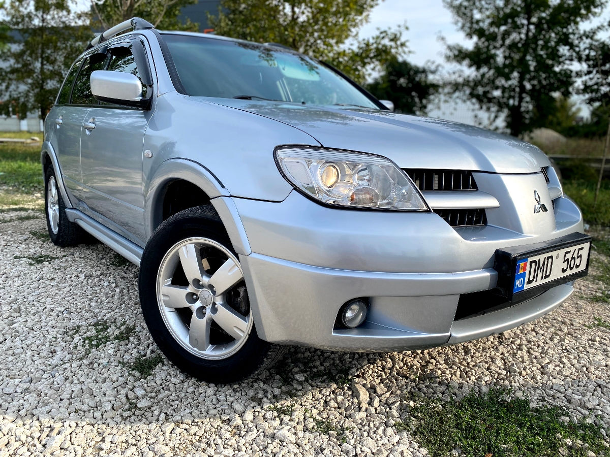 Mitsubishi Outlander an. 2008 cu rulaj 281000 km, Gaz / Benzină (propan ...