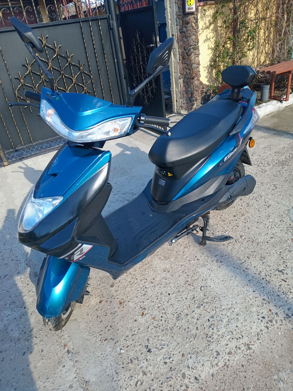 Moki Pover Eagle 2 2019 г. с пробегом 200 км, 750