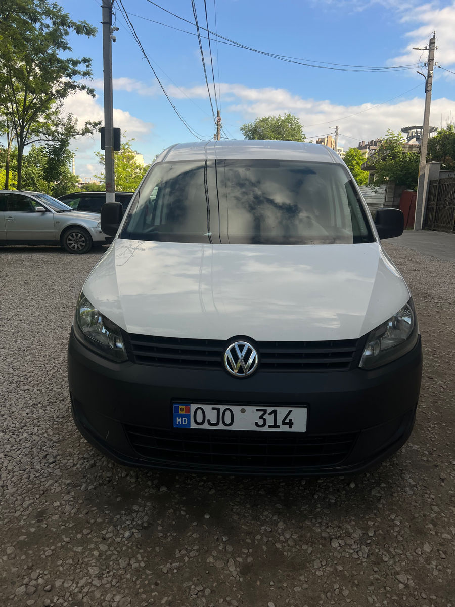 Volkswagen Caddy an. 2015 cu rulaj, Diesel, 6000