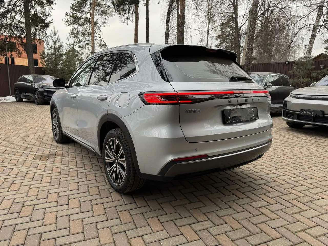 Geely Galaxy L7 an. 2025 cu rulaj 1 km, Plug-in Hybrid (benzină), 20900