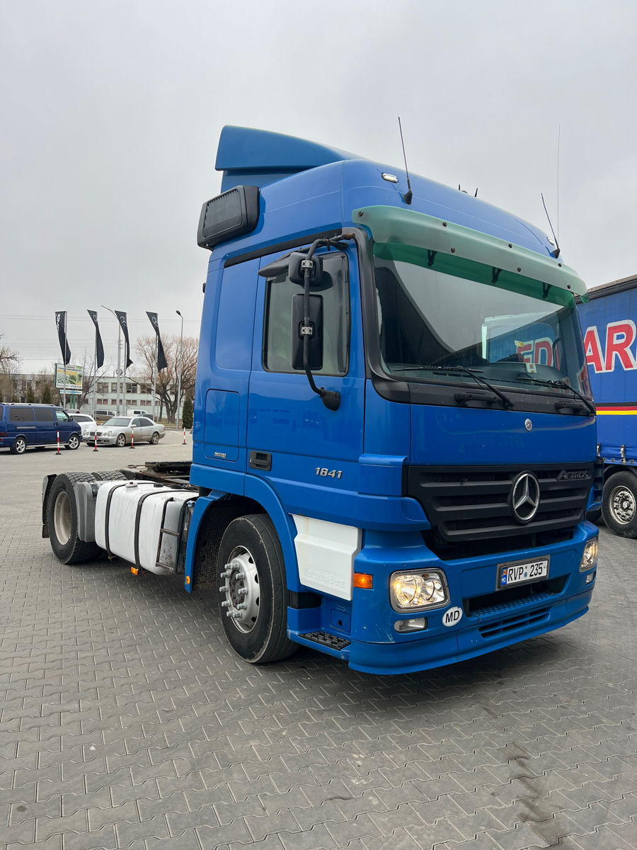 Mercedes Actors 1841LS