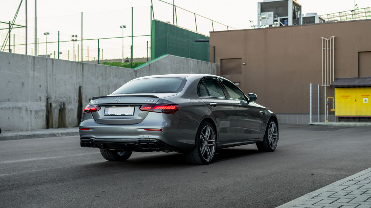 Mercedes E-Class AMG 2019 г. с пробегом 48000 км, Бензин, 84000