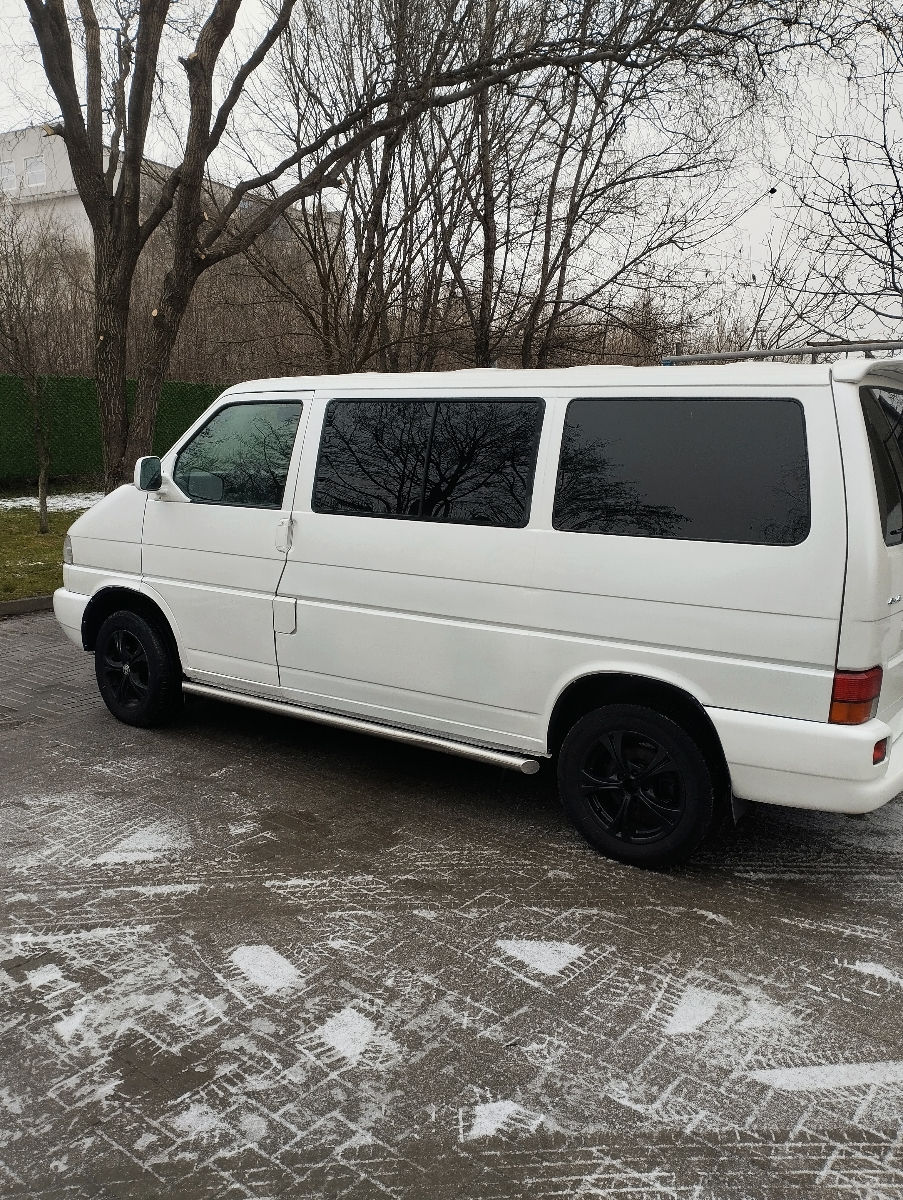 Volkswagen Multivan an. 2000 cu rulaj, Diesel, 8300