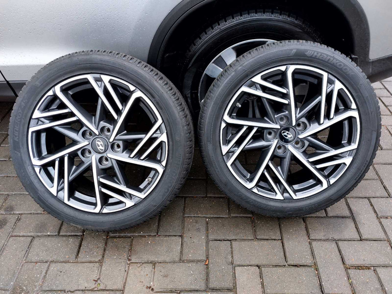 Vând roti pentru masina noi