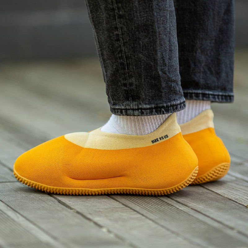 Adidas Yeezy Knit Runner