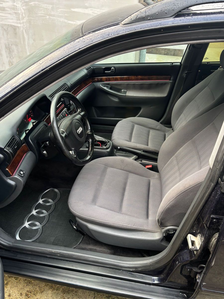 Audi A4 1999 г. с пробегом 337595 км, Газ / Бензин (пропан), 3199