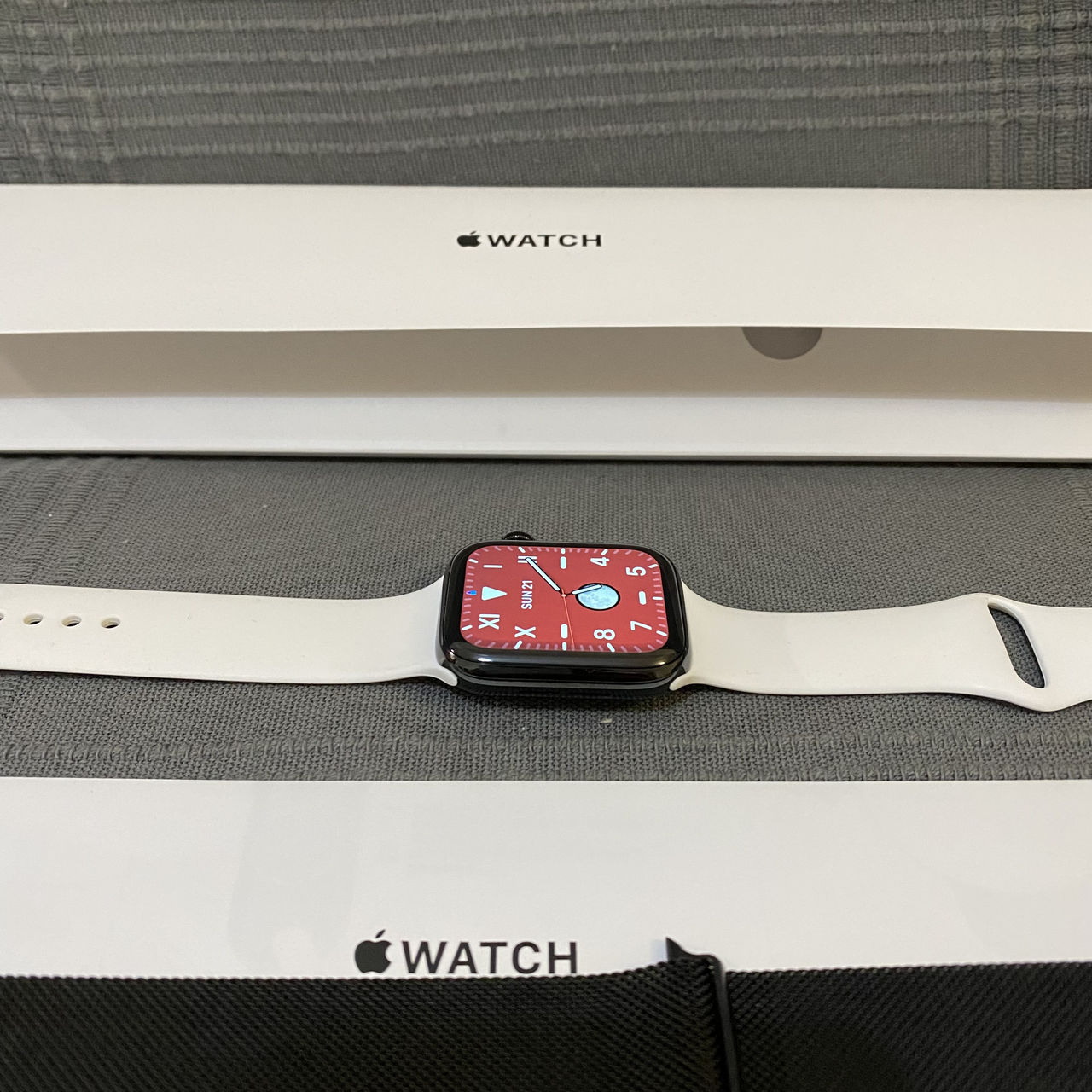 Apple Watch 4 stainless steel 44mm - 4 44mm - Ca nou