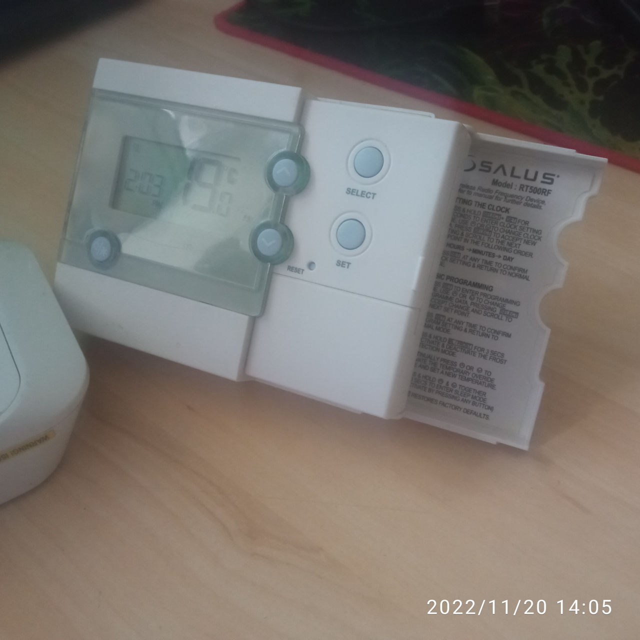 Термостат с радио каналом. Cronotermostat radio SALUS RT500 RF