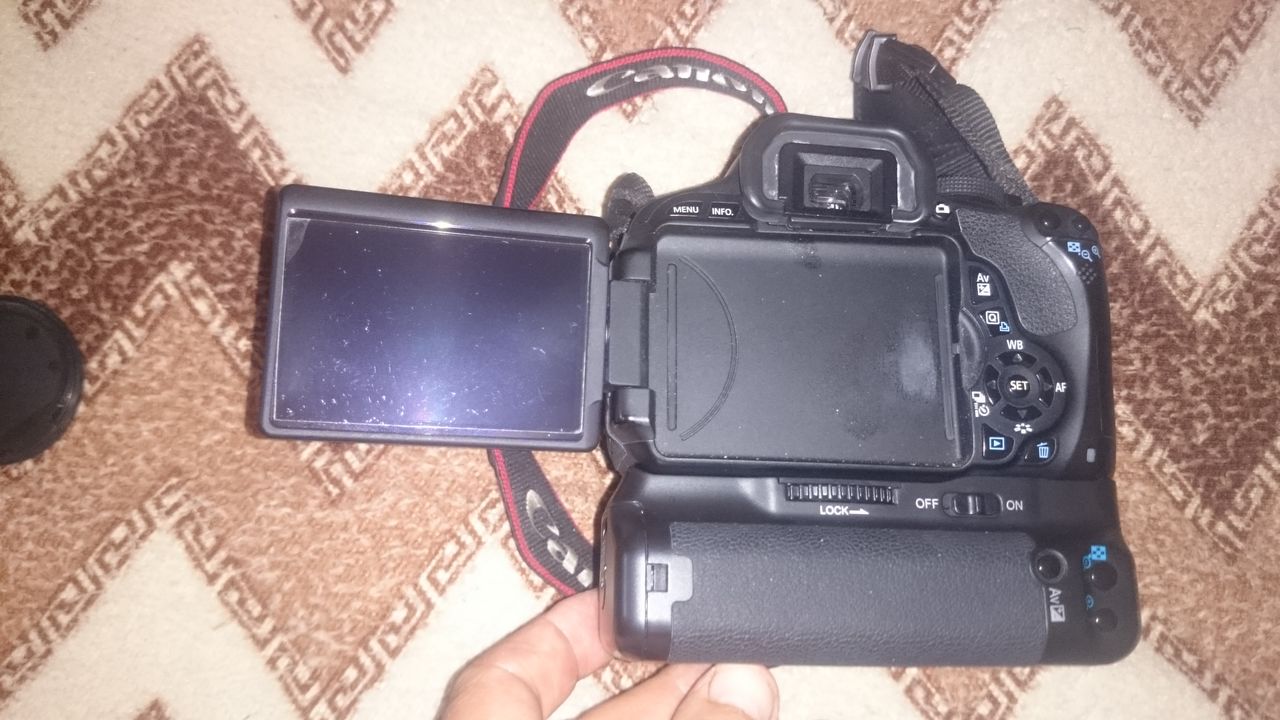 Canon 600 D Kit +объектив+грип+вспышка, 2 - батареи, фильтр и бленда в ...