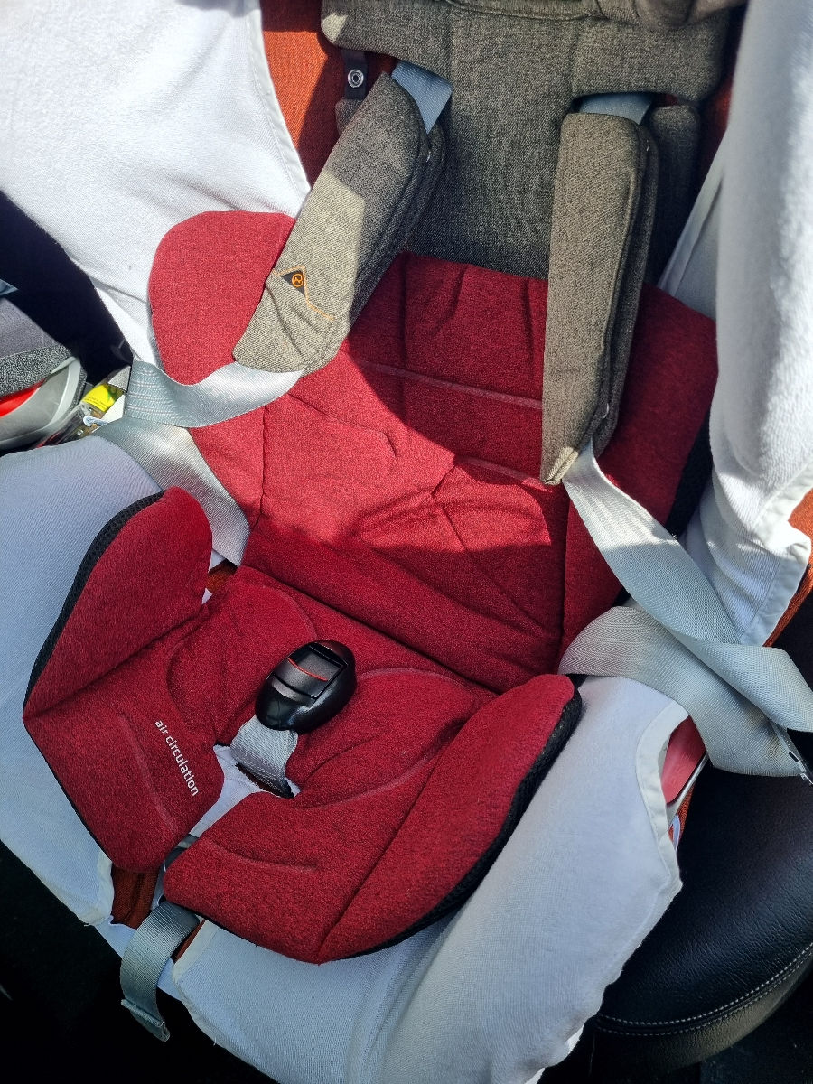 Cybex Sirona Platinum i-Size + Base M cu mecanism de rotire la 360 de ...