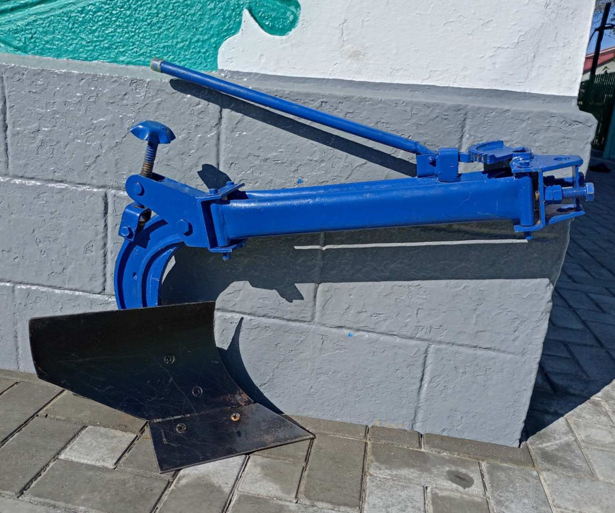 Plug pentru mini tractor