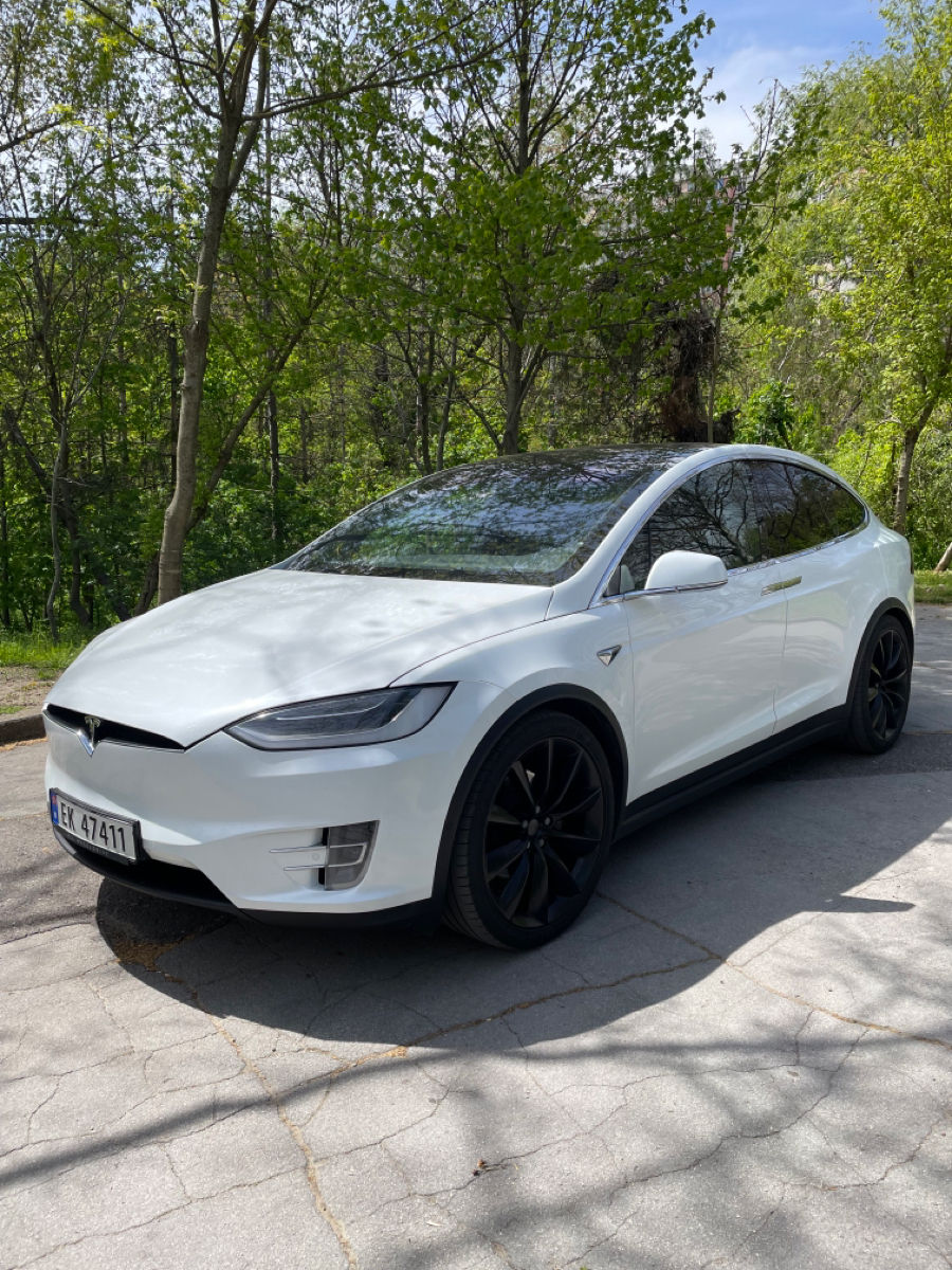 Tesla Model X