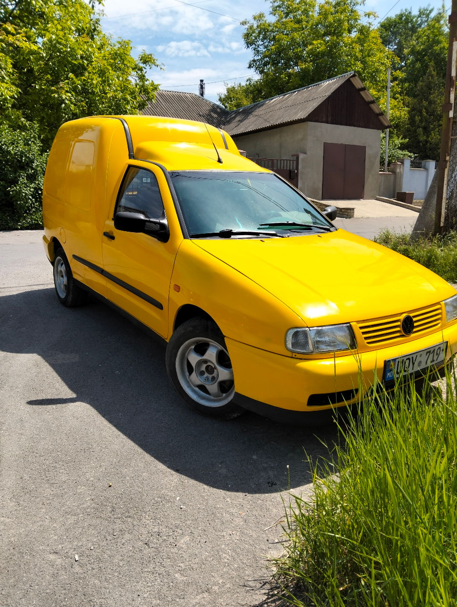 Volkswagen Caddy an. 2002 cu rulaj 185049 km, Diesel, 2750
