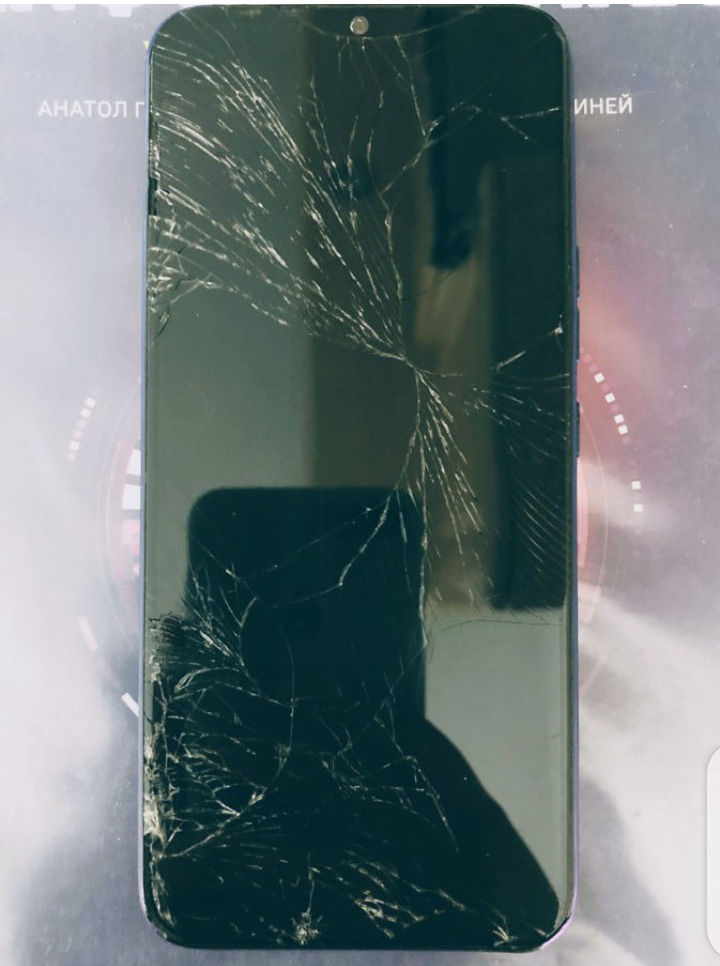 Меняю телефон Tecno на айфон от 5 S до 8