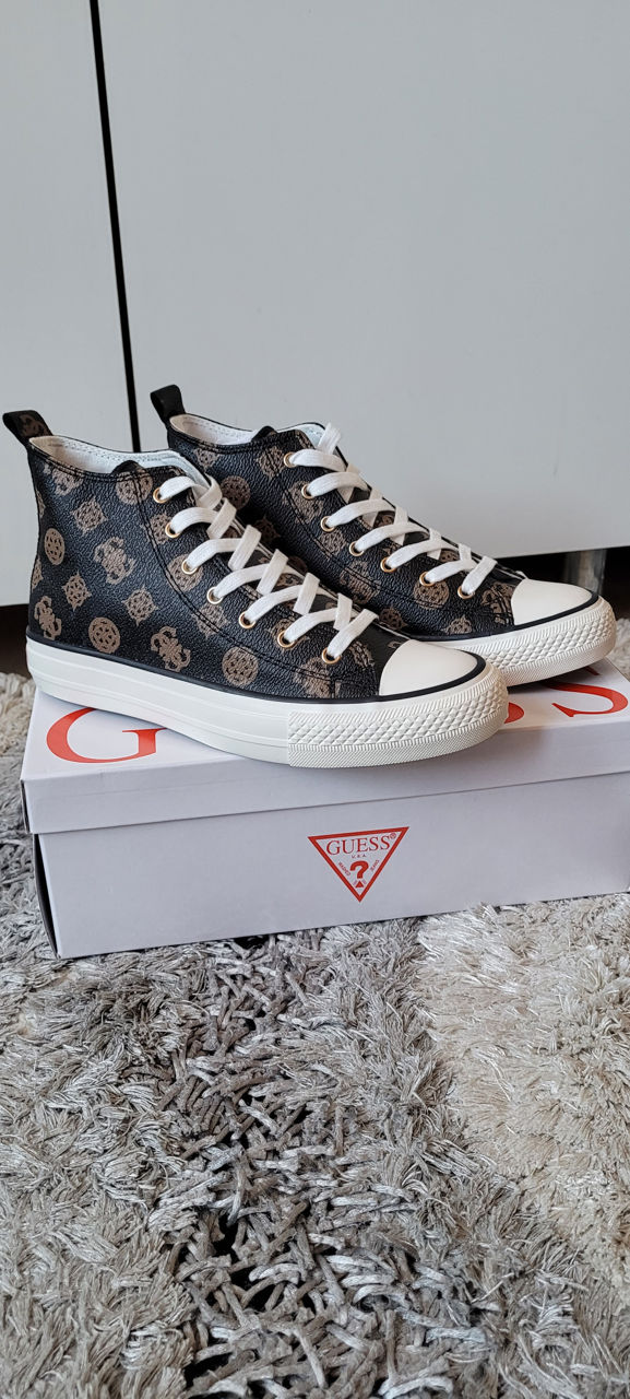 ghete , bascheti Guess Original