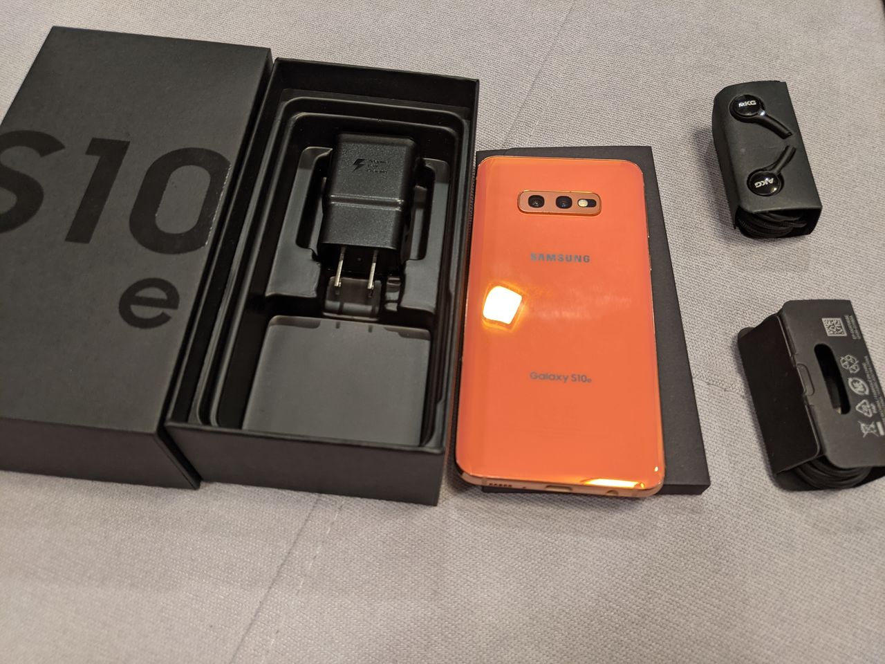 Samsung Galaxy S10E SM-G970U1 128GB Flamingo Pink