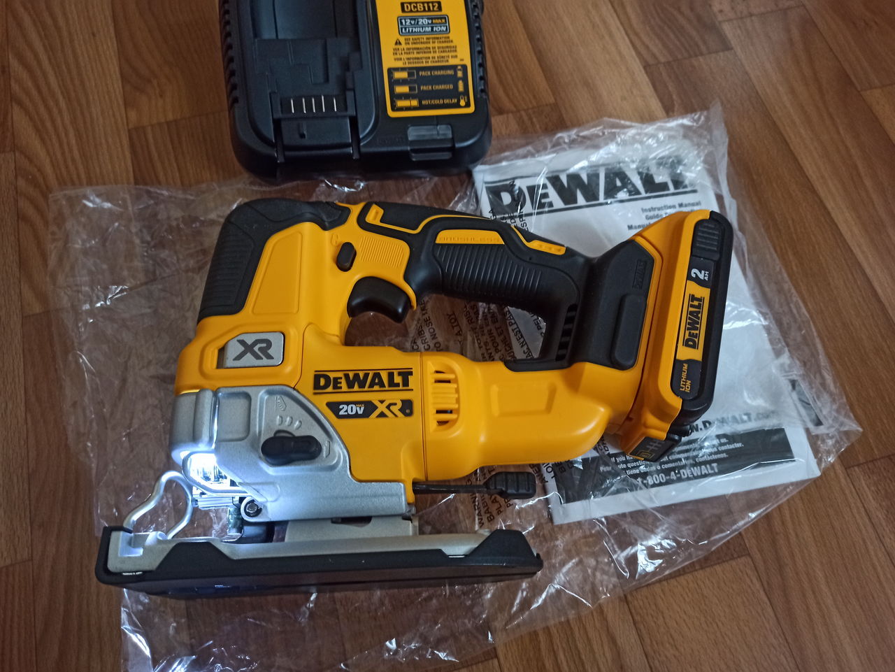 Лобзик аккумуляторный бесщеточный dewalt dcs334 xr 20v оригинал ...