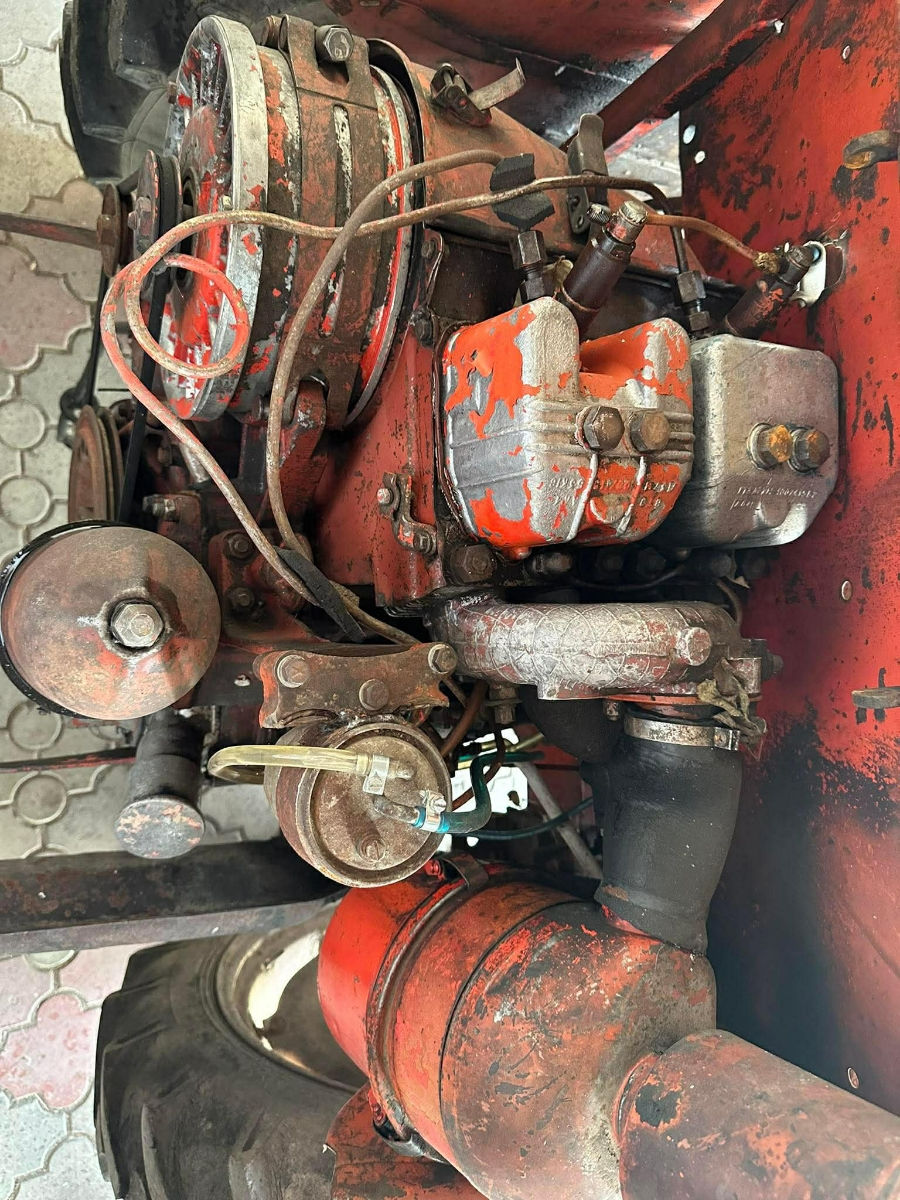 Vând motor de T16