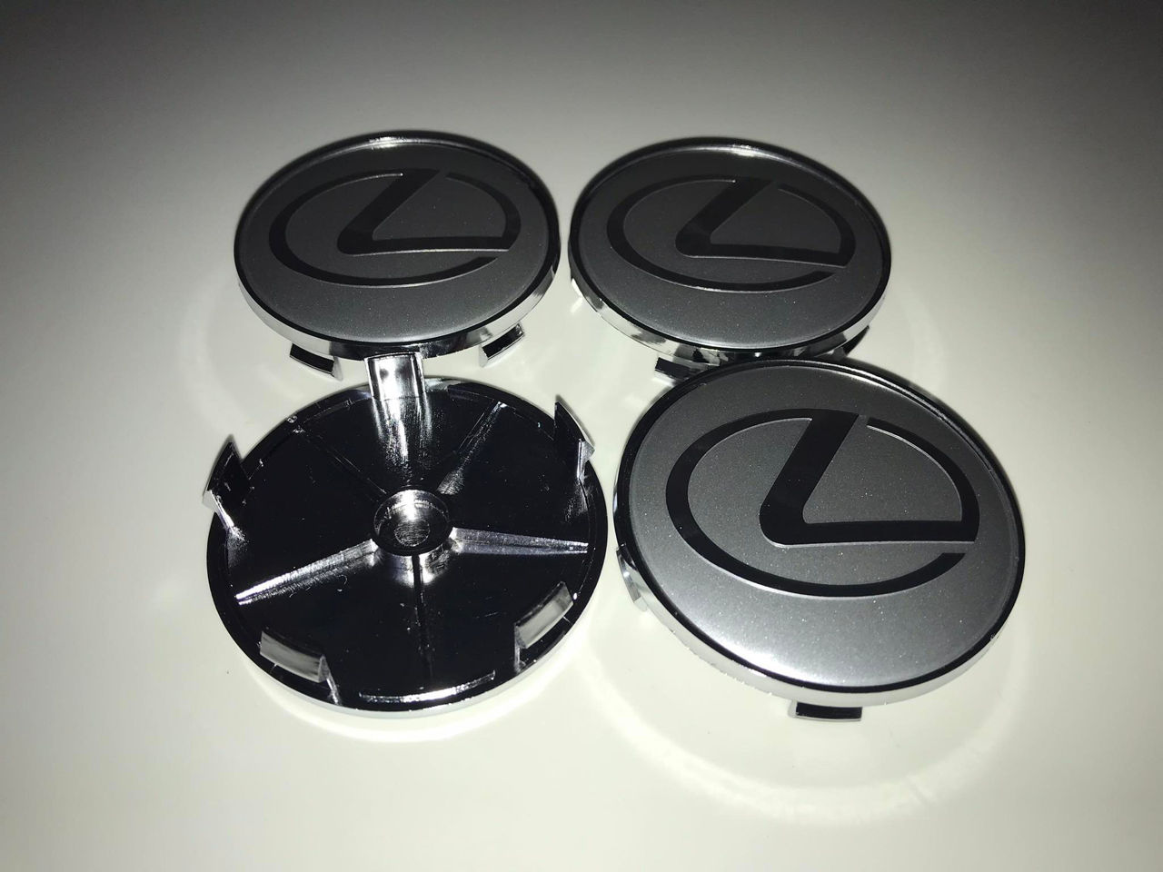 Колпачки (заглушки) на диски Lexus 68mm