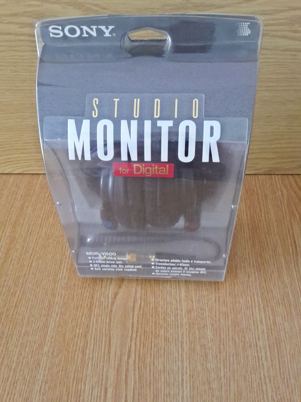 Sony Studio Monitor MDR-V600 Made in Japan. Б/У.