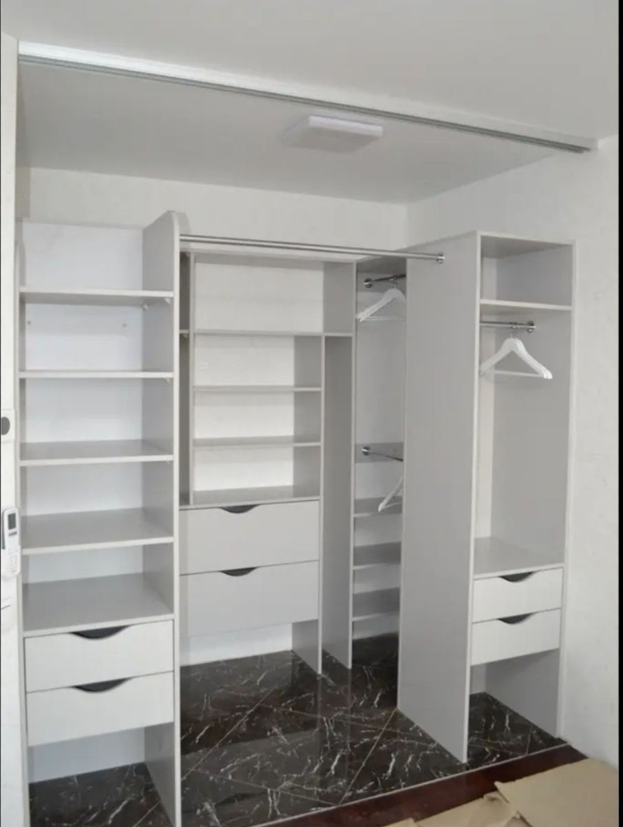 Dressinguri. Comod. Cu atenție. De calitate.