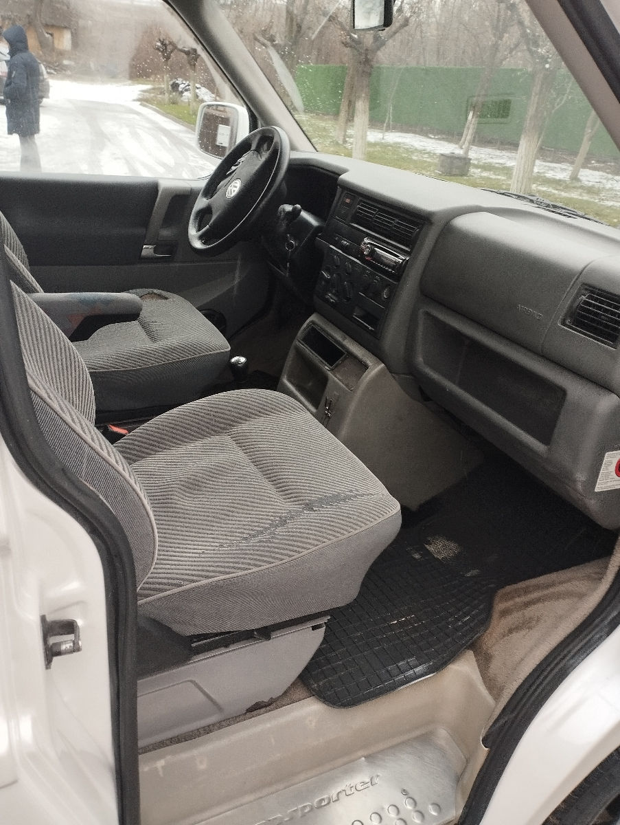 Volkswagen Multivan an. 2000 cu rulaj, Diesel, 8300