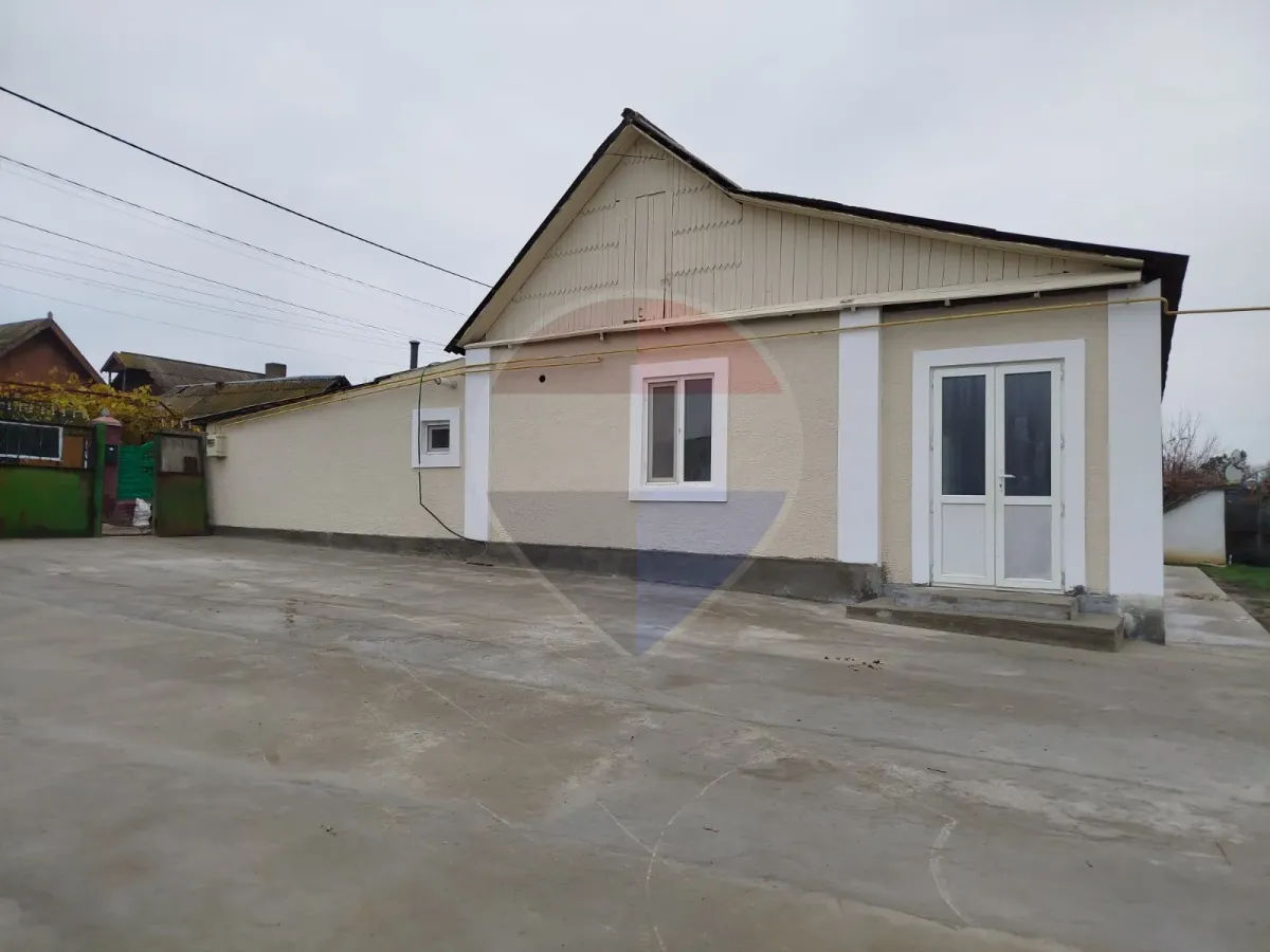 Vânzare Casă – 3 Camere, Teren de 18 Ari – Bulboaca, Anenii Noi