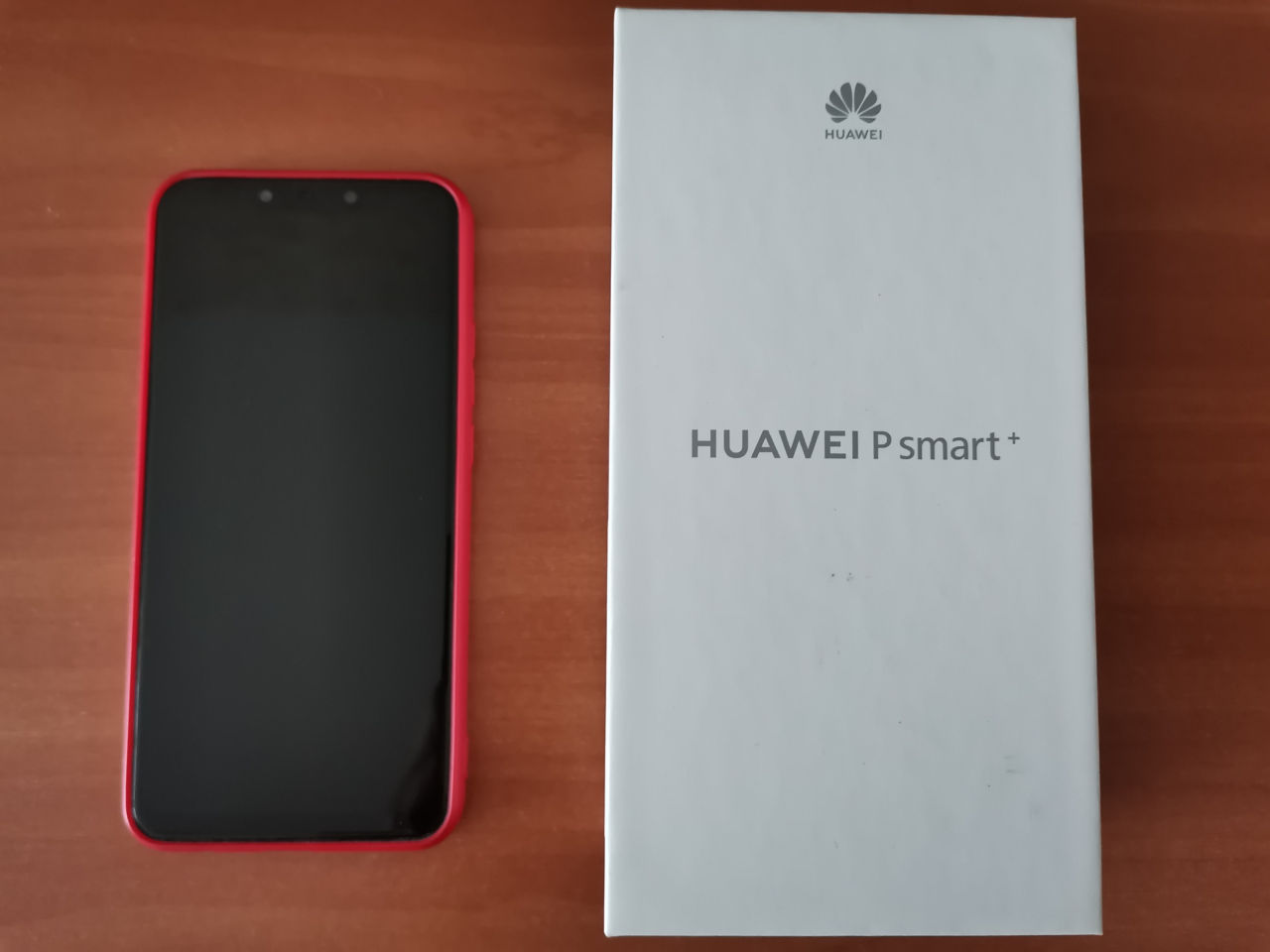 Продается смартфон Huawei P Smart+